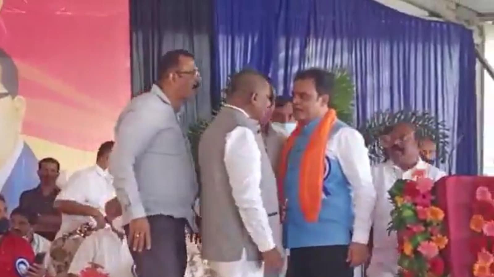 On stage, Cong MP DK Suresh, Karnataka minister Ashwathnarayan have a ... On stage, Cong MP DK Suresh, Karnataka minister Ashwathnarayan have a ...