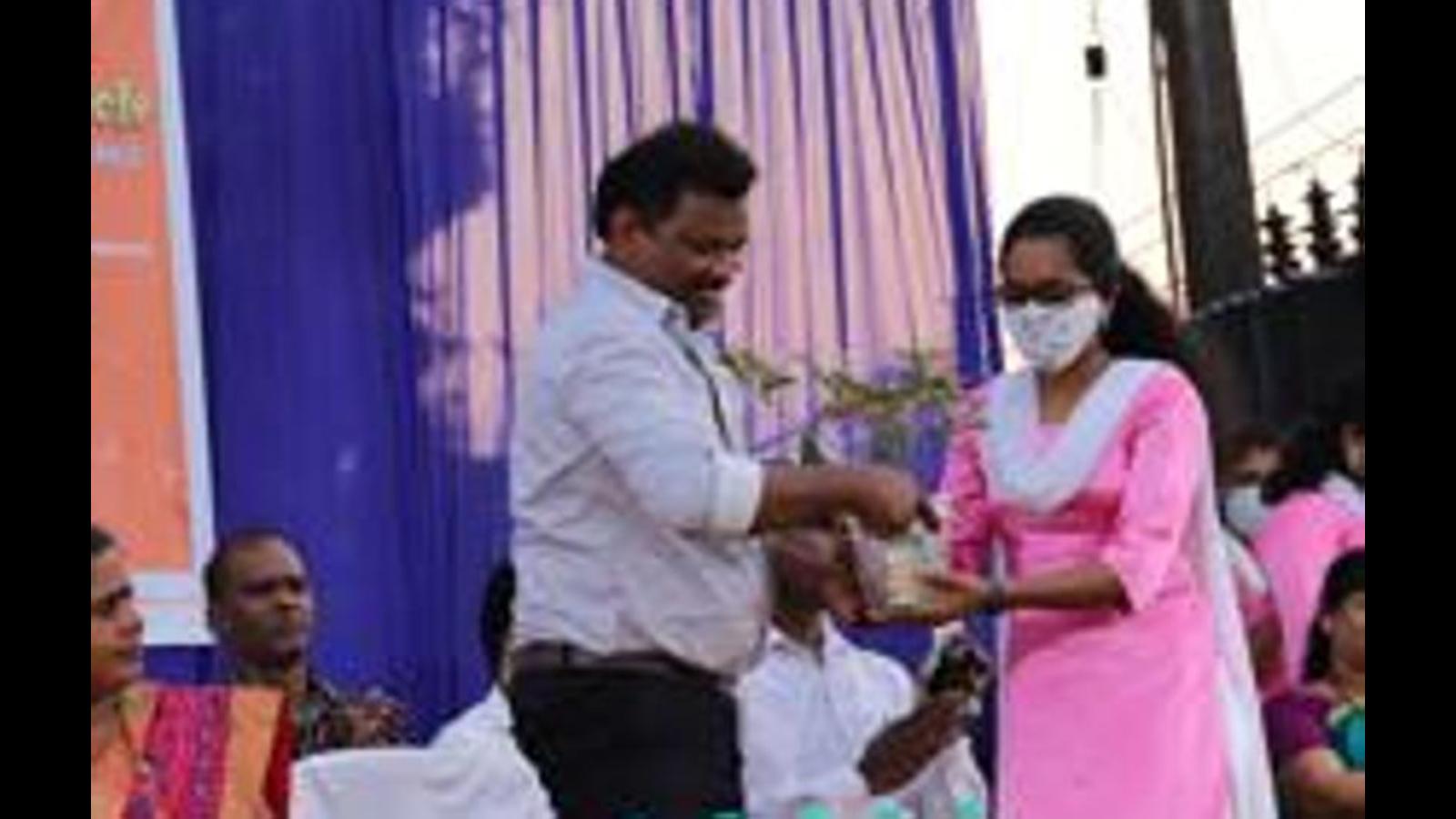 Goa minister, another MLA quit BJP | Latest News India