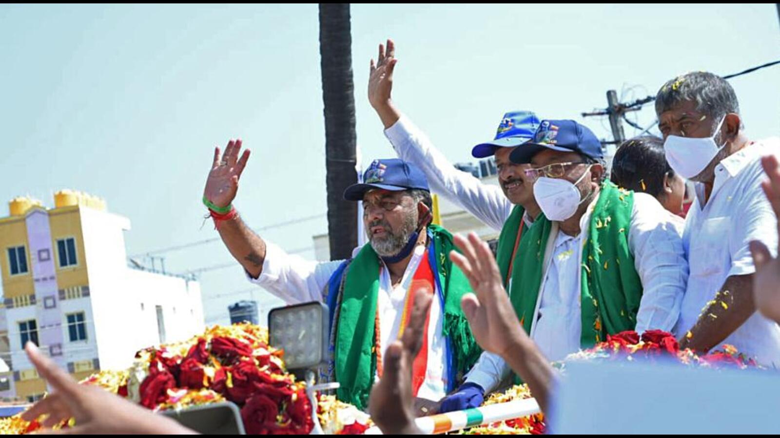 Congress march continues in Karnataka despite surge in Covid cases ...