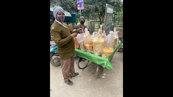 Lohri 2022: Get gajjak, rewari, home delivered, support local vendors ...