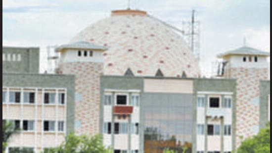 Visitors flout Covid curbs at PMC main building | Hindustan Times