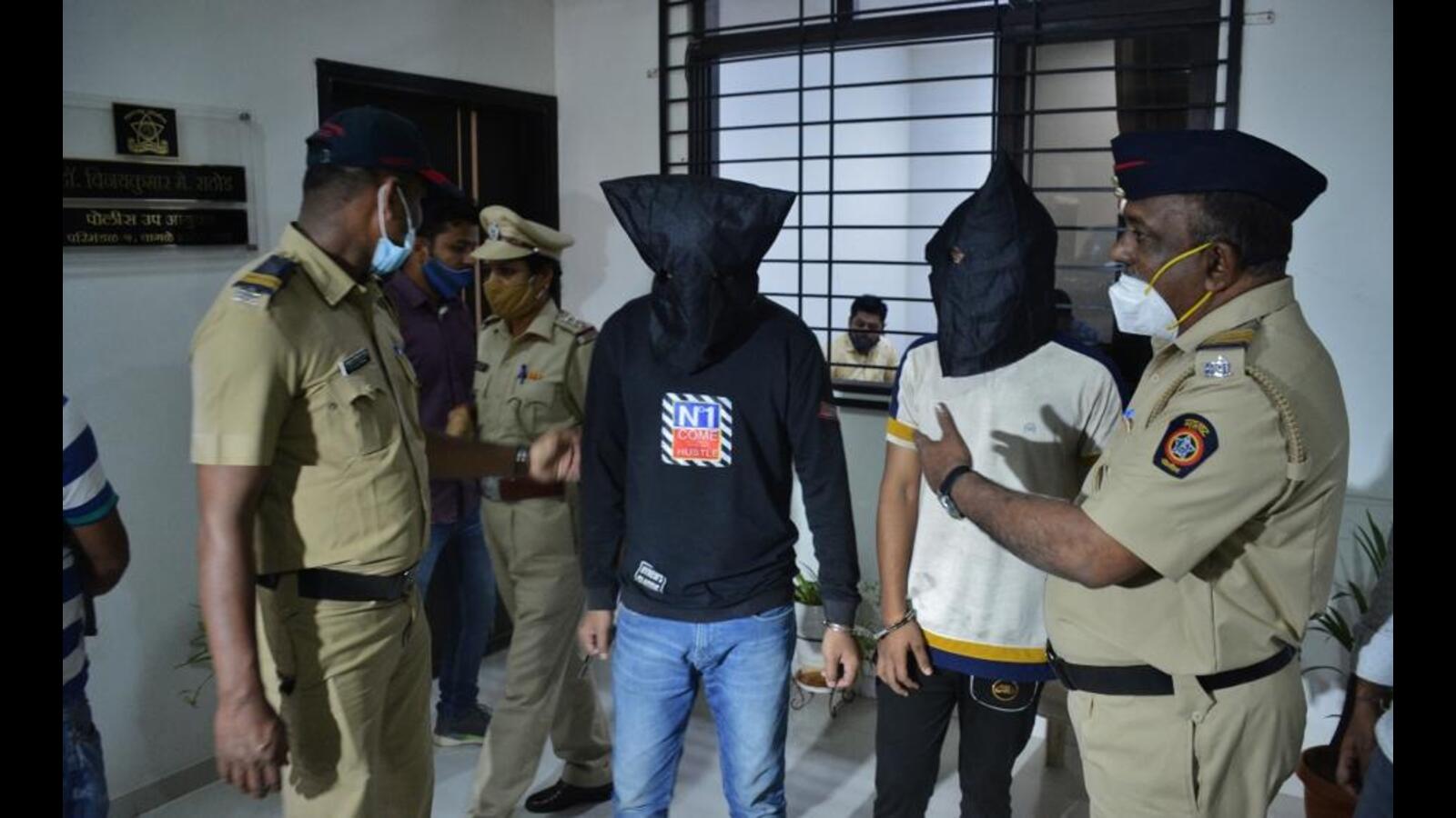 2 persons arrested for running fake call centre in Bhiwandi | Mumbai news