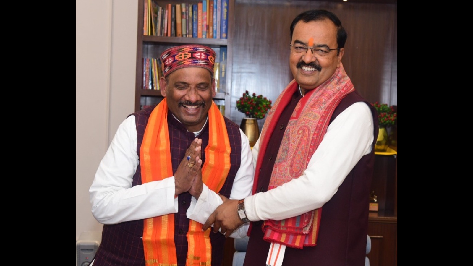 Sirathu MLA meets deputy CM Maurya | Hindustan Times