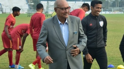 Asian Games medallist and football coach Subhas Bhowmick dead ...