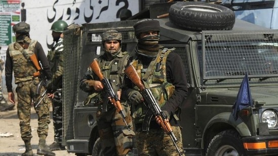 Hizbul Militant Killed In Encounter In Jammu And Kashmirs Shopian