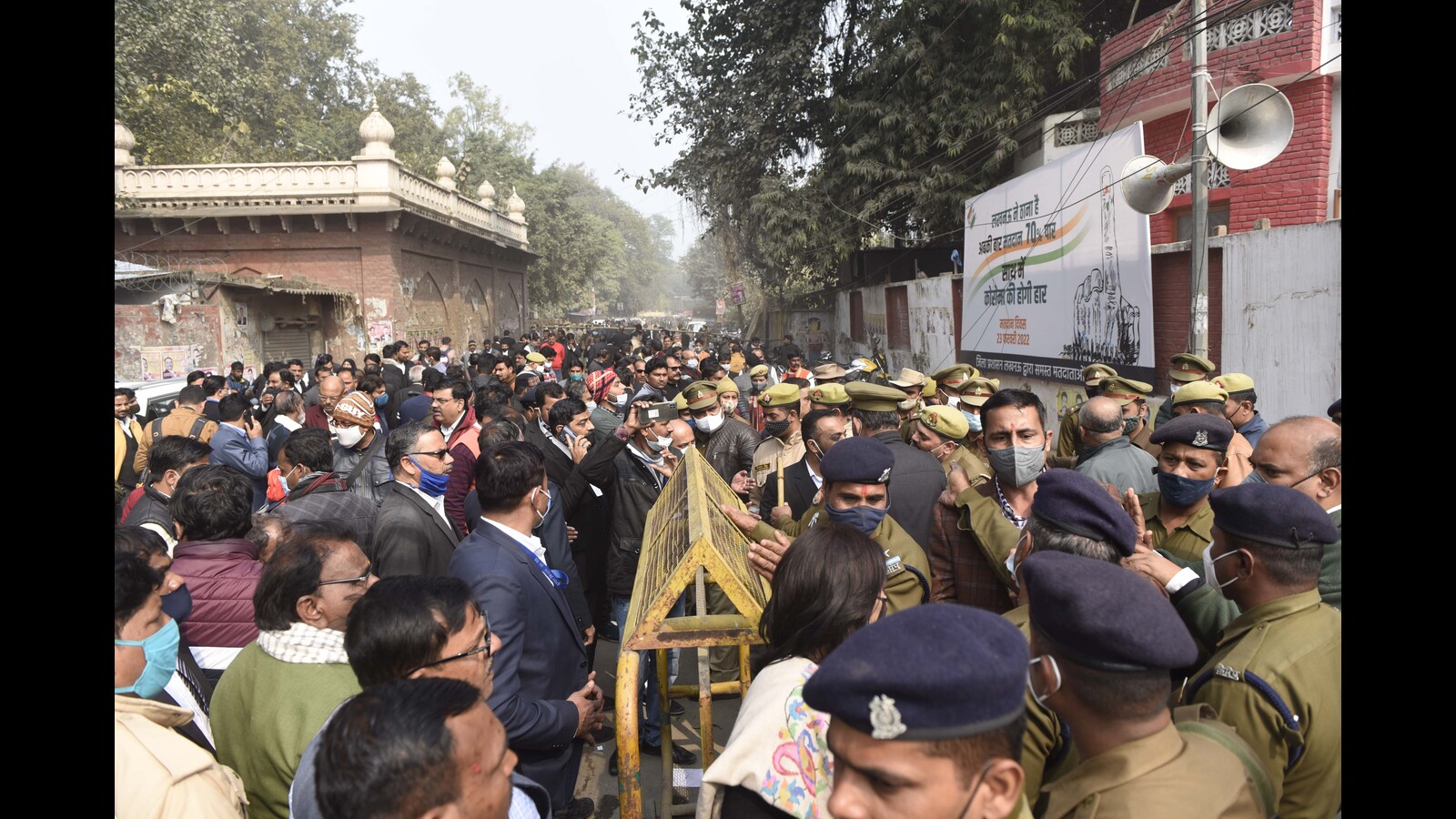 54 of 168 nominations from 9 constituencies of Lucknow rejected ...