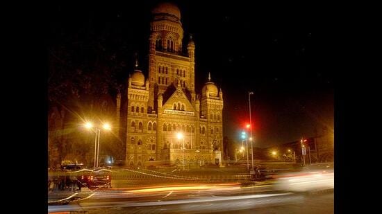 Residents object to Five gardens & Dadar Parsi Colony in two separate ...