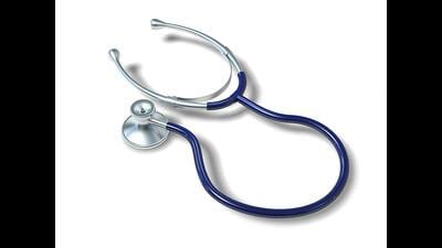 Action taken against 21 more fake doctors in Murbad | Mumbai news