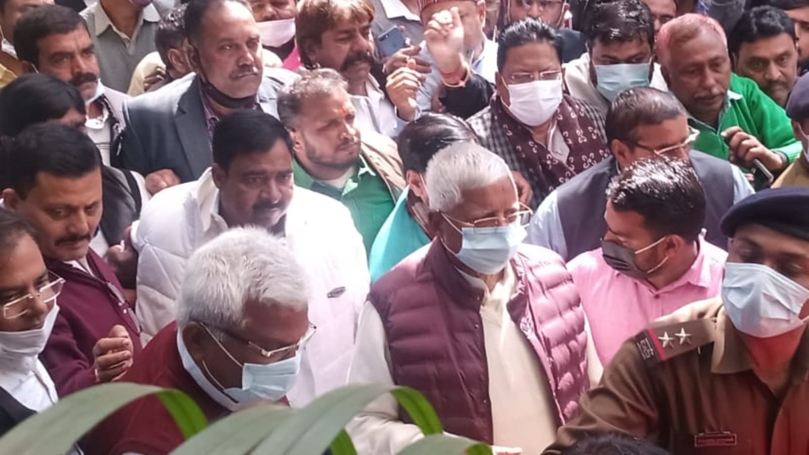 Fodder scam: Lalu Prasad convicted in ₹139.35cr Doranda treasury case ...