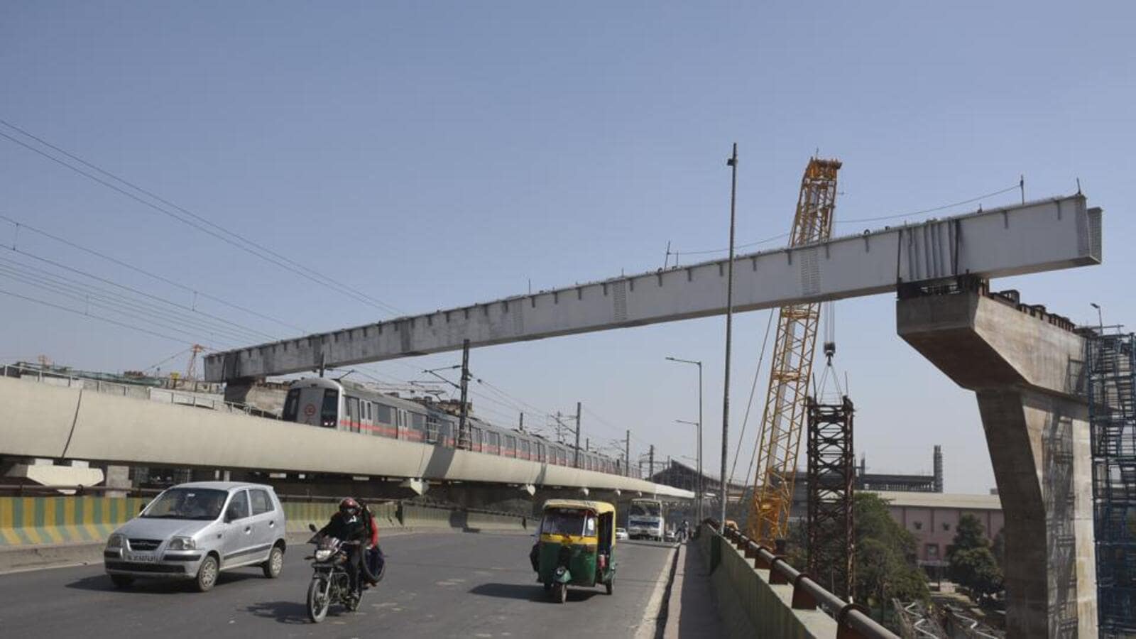 RRTS project gets its longest span of 150m in Ghaziabad - Hindustan Times