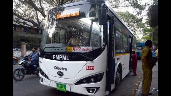 PMPML plans to convert old buses to electric | Hindustan Times