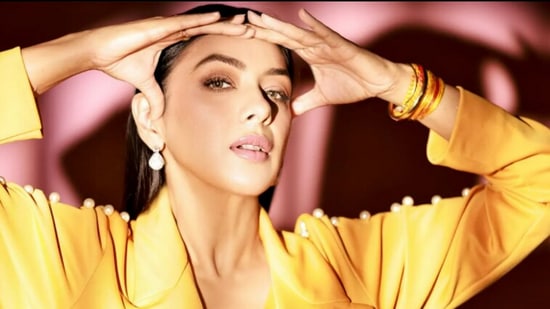 Rupali Ganguly's glam look leaves fans speechless: 'Who is she! Where's ...