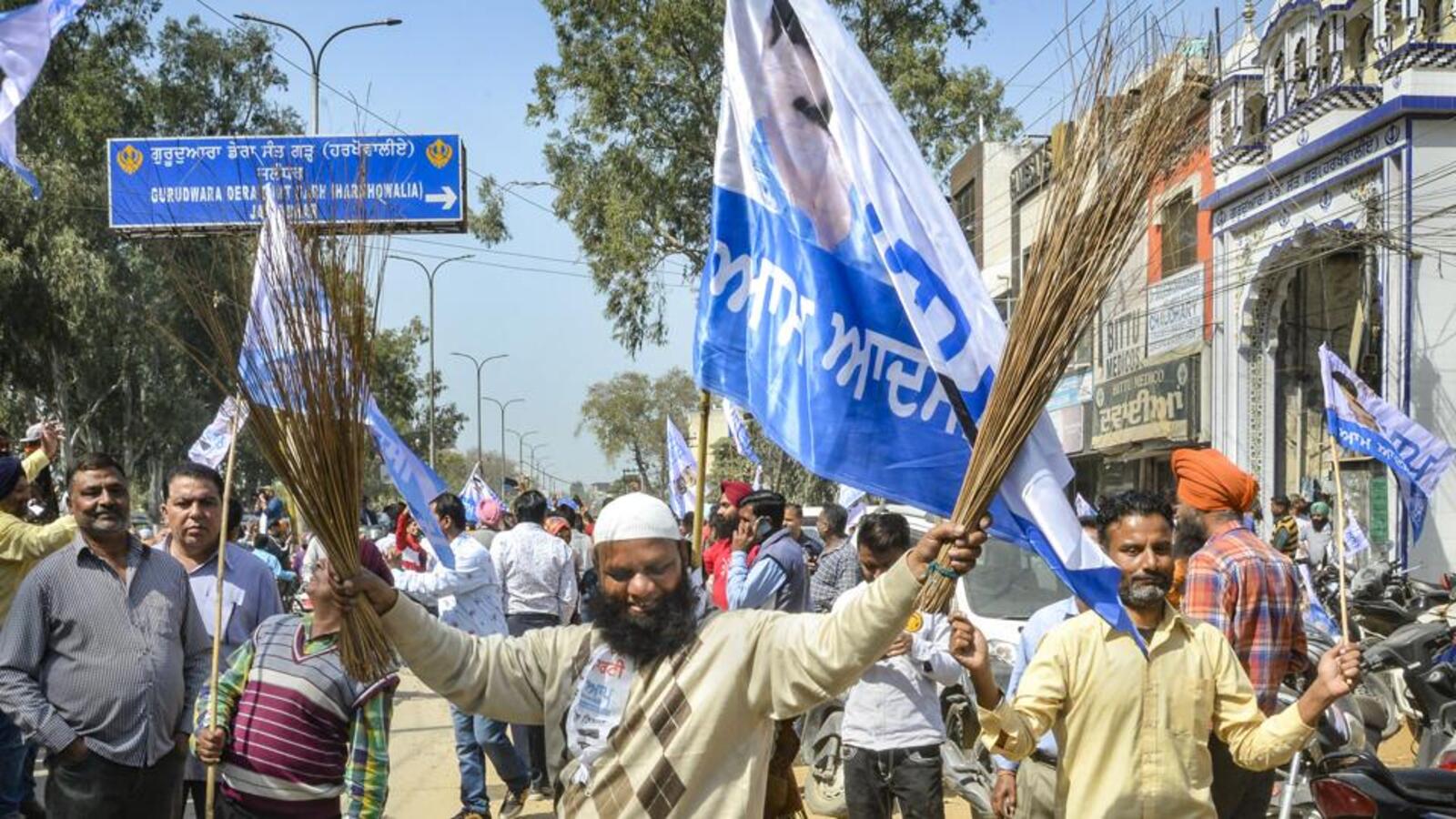 Aam Aadmi Party Creates National Impact With Sweeping Victory In Punjab Aam Aadmi Party Creates National Impact With Sweeping Victory In Punjab
