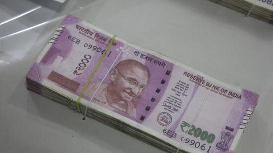 Angadia extortion case: Crime branch names DCP-rank officer as accused ...