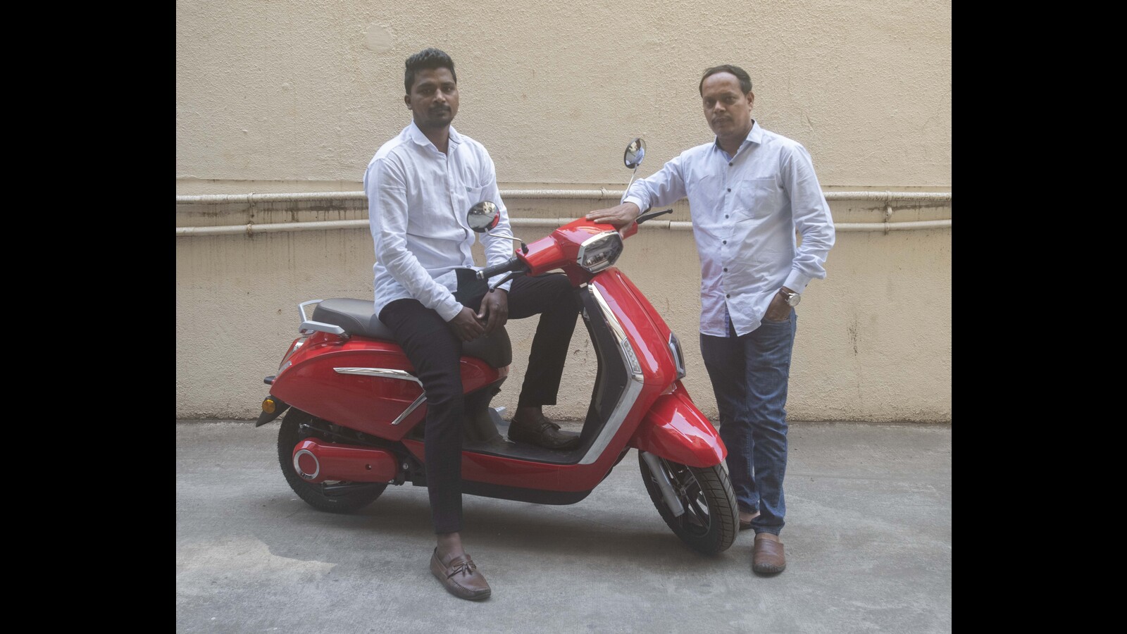 Startup Mantra: Giving wheels to EV bandwagon - Hindustan Times