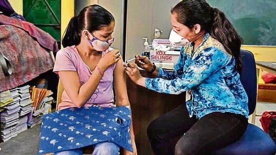 Five days later, pace of jabbing kids in 12-15 age group still slow ...