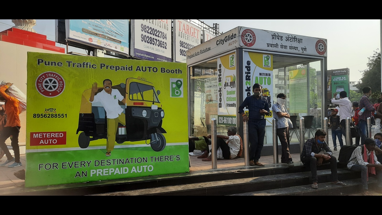 Pune rly station: Prepaid auto booth closed down; encroachers occupy ...
