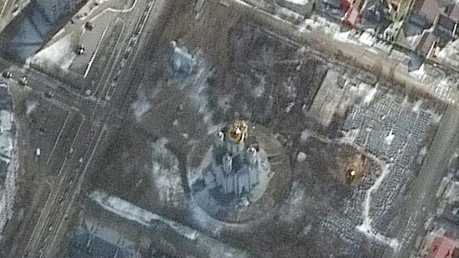 Satellite images show long trench at Ukrainian mass grave site, Maxar ...