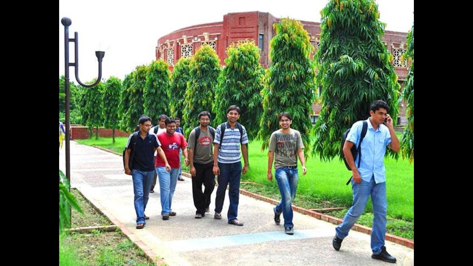 IIT-Kanpur, IIM-Lucknow launch joint accelerator programme | Hindustan Times