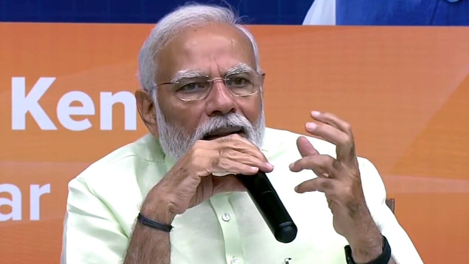 PM Modi visits exhibition at Vidya Samiksha Kendra in Gujarat's ...