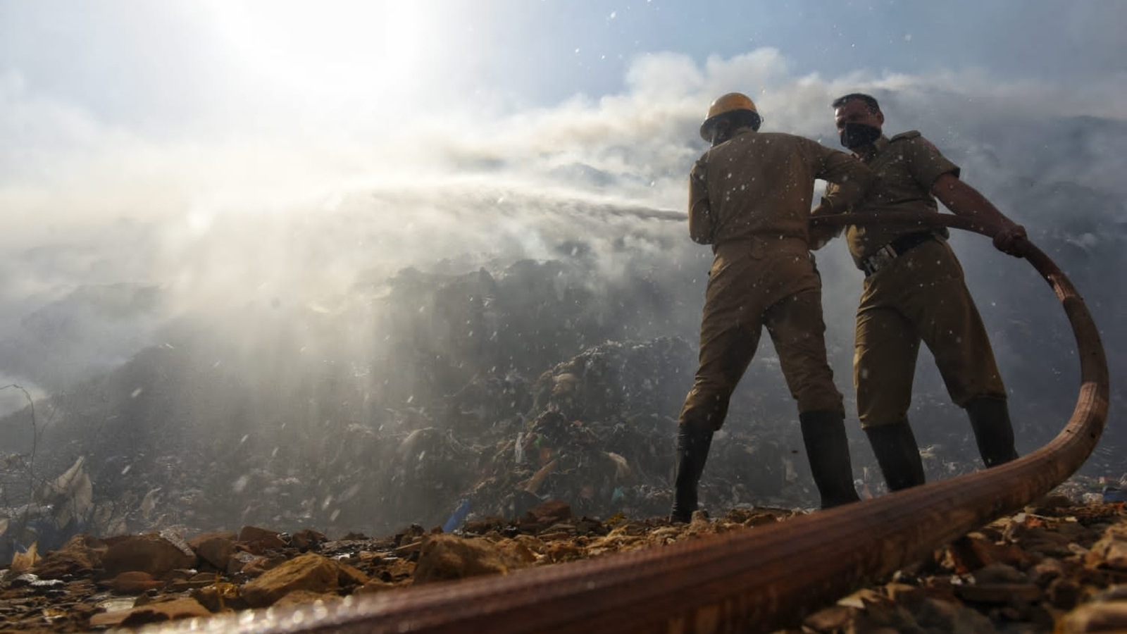 Delhi: Firefighting operation underway at Bhalswa landfill, locals ...