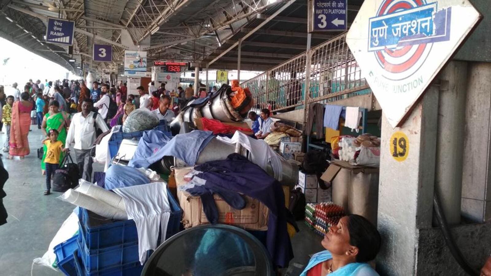 107 more CCTV cameras to be installed at Pune railway station | Hindustan Times