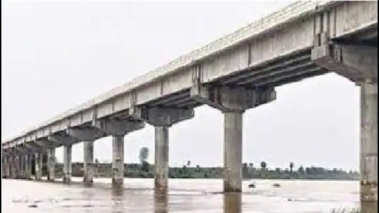 Soon, a bridge between Lakshagriha and Paranipur in Prayagraj to ...