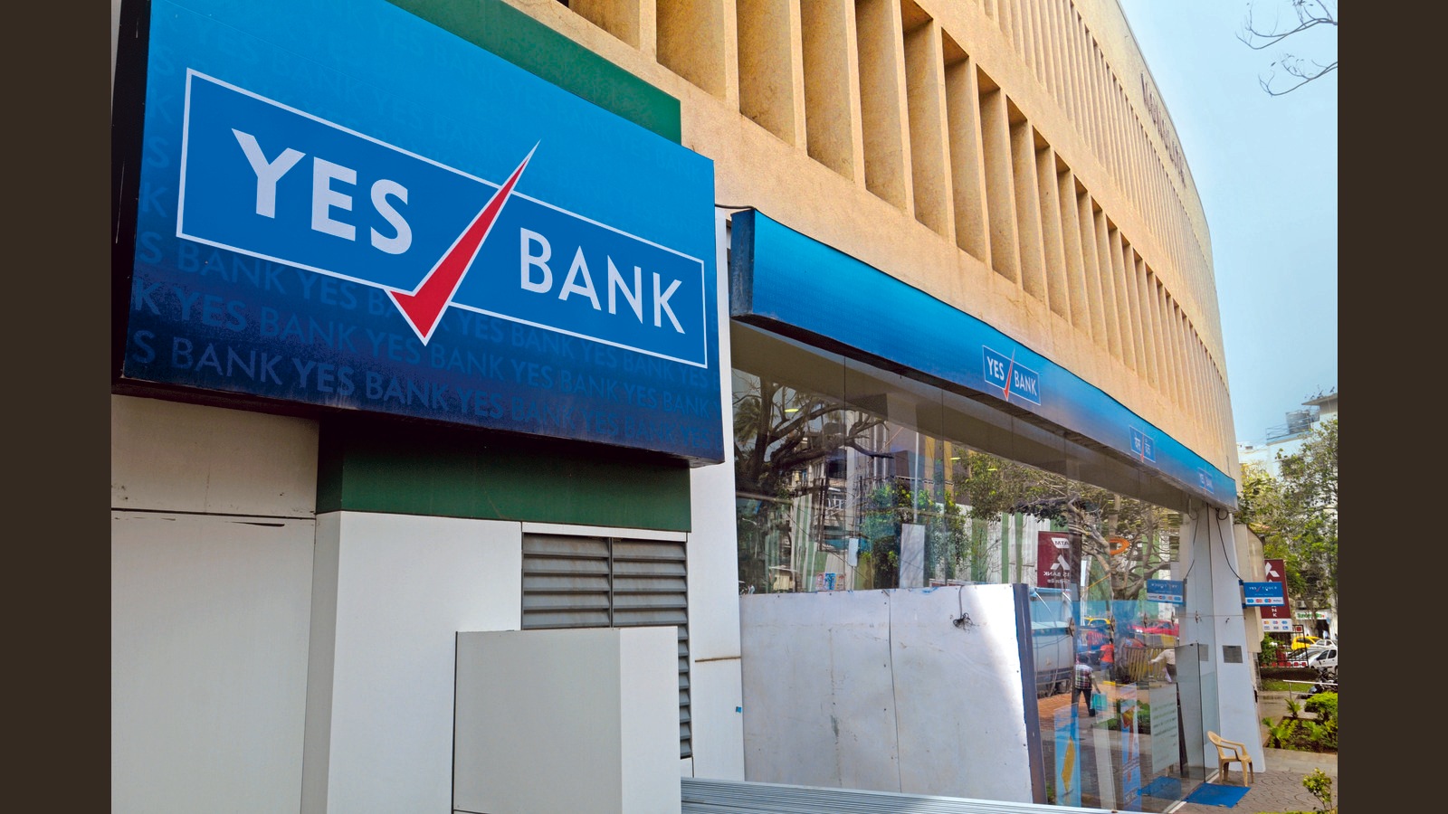 CBI raids premises of 3 real estate developers in Yes Bank fraud case ...