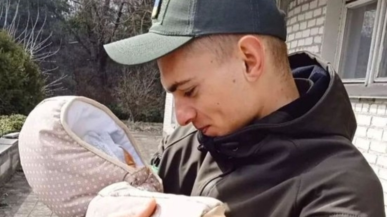 ‘Life will prevail': Ukraine on soldier meeting newborn for 1st time ...