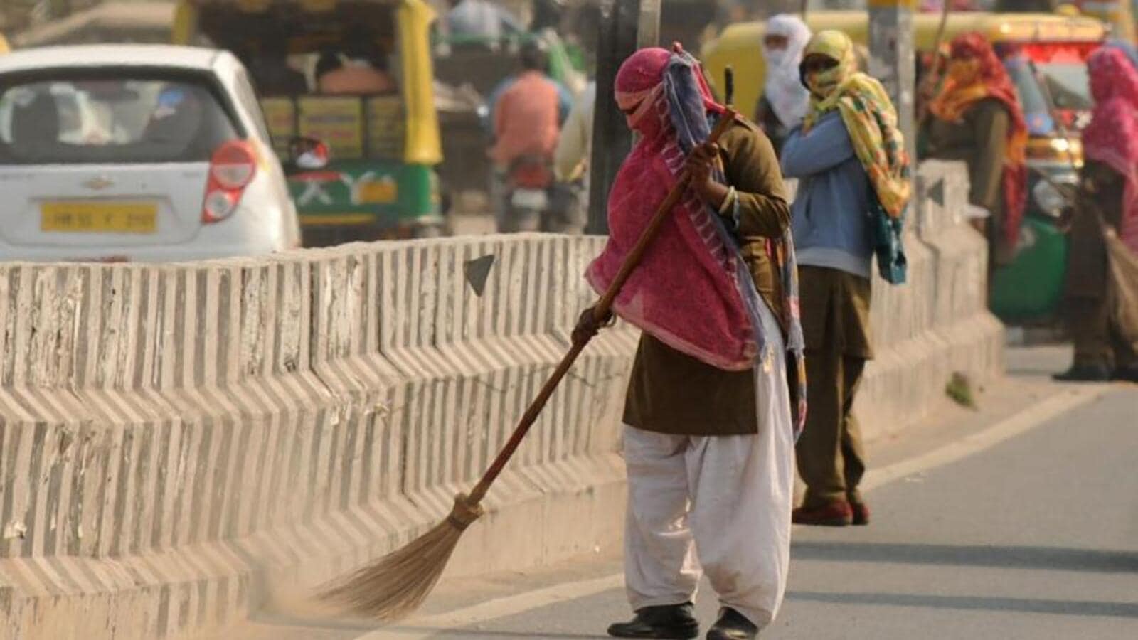 PMC To Hire Contract Workers For Road Cleaning Project Hindustan Times pmc-to-hire-contract-workers-for-road-cleaning-project-hindustan-times