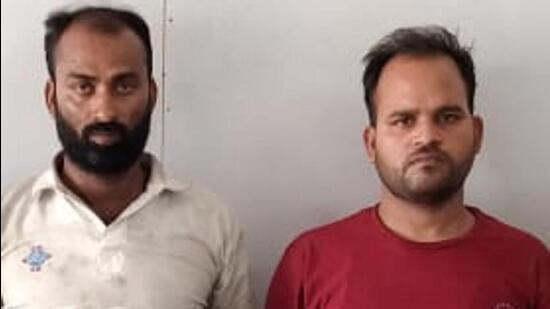 Two held with cocaine worth ₹16 lakh in Greater Noida - Hindustan Times