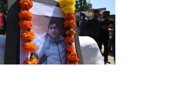 Kashmiri Pandits’ body pays tribute to Rahul Bhat | Hindustan Times