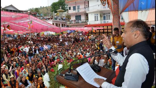 Jai Ram doles out projects worth ₹102 crore at Congress bastion Rohru ...