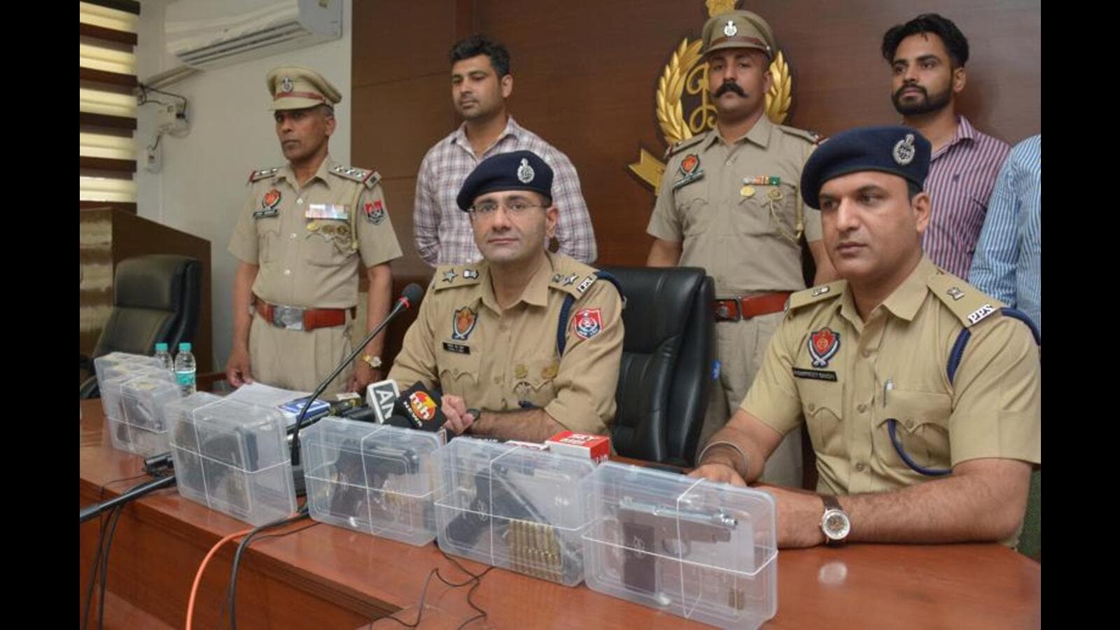 Gangster Landa’s five aides nabbed in Mohali, bank robbery foiled ...