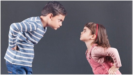 How to deal with toy snatching: Psychologist offers tips | Hindustan Times