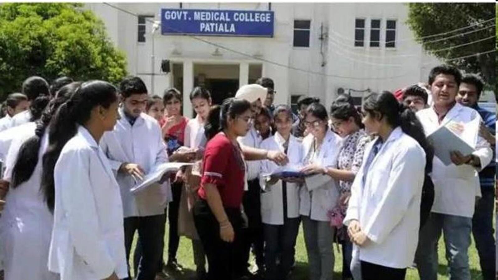 At 65%, girls outnumber boys in MBBS, BDS courses in Punjab | Hindustan ...