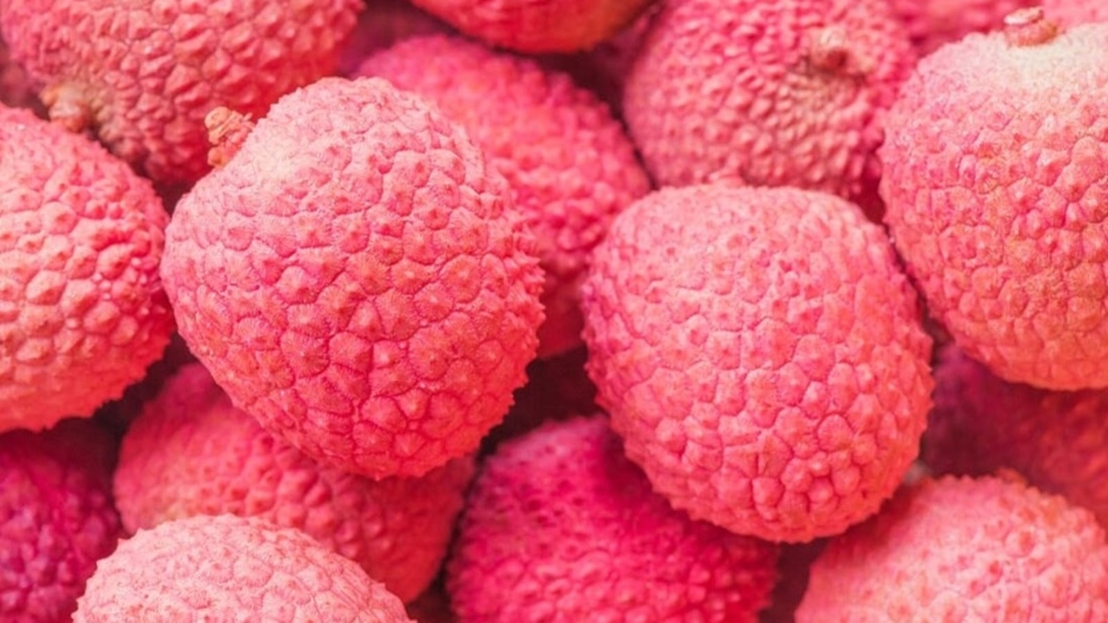 Gorge on delicious litchis this summer for these amazing benefits ...