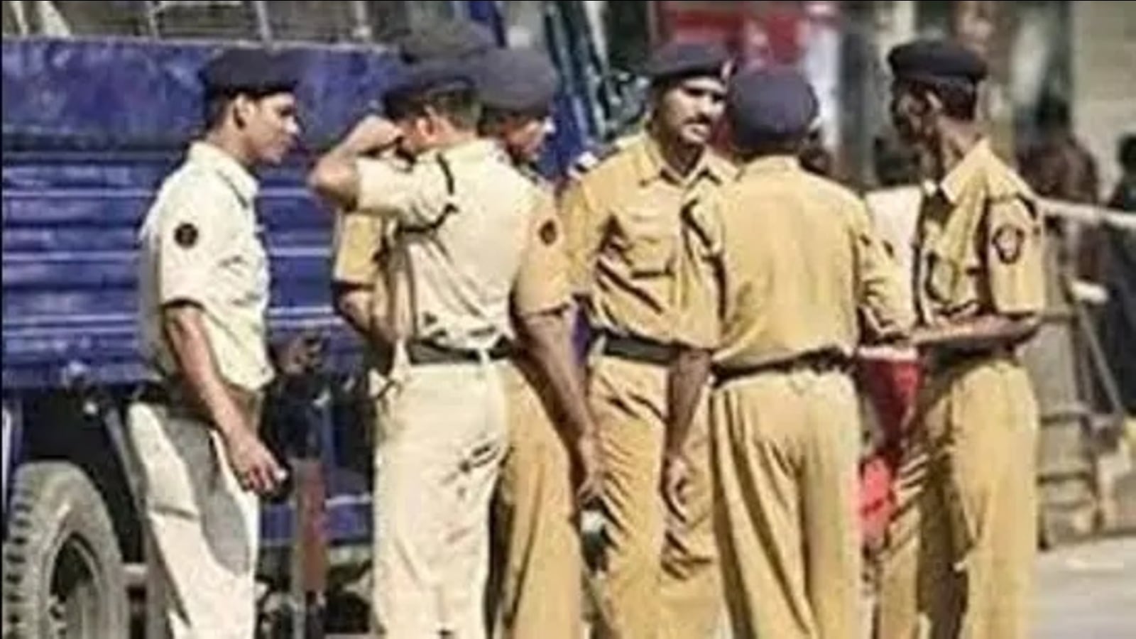 Seven district police chiefs among 11 IPS officers transferred in U.P ...