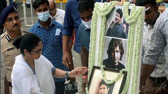 Tributes pour in for KK, cardiac arrest likely caused death | Latest ...