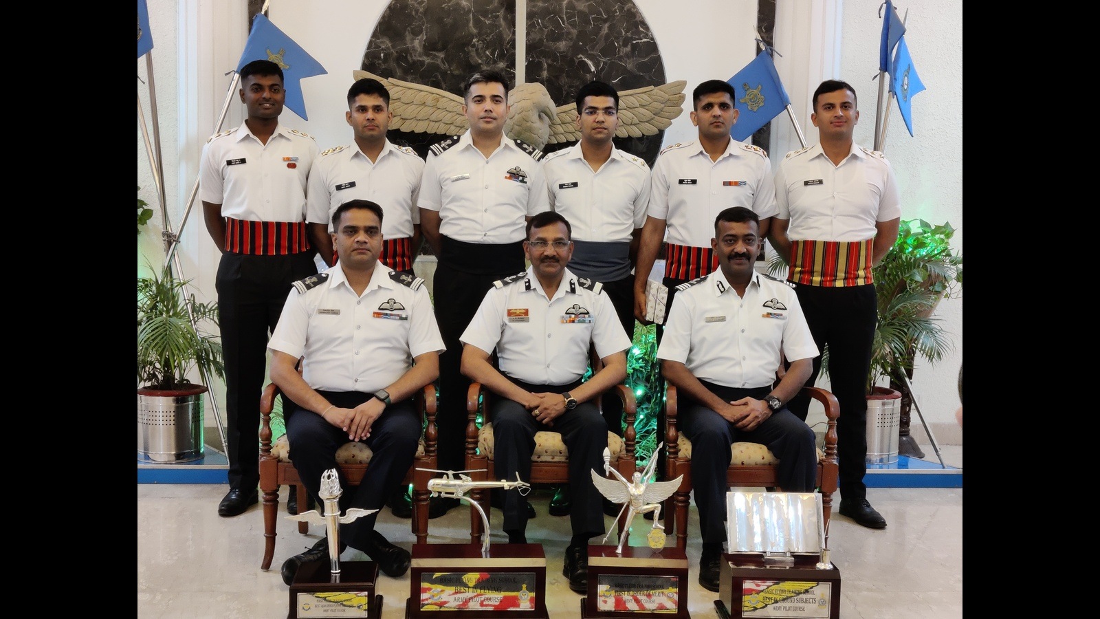 Indian Army gets 26 new helicopter pilots - Hindustan Times
