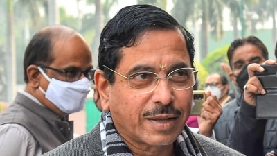 Union minister Pralhad Joshi takes a ‘chaddi’ dig at Cong: Here's what ...