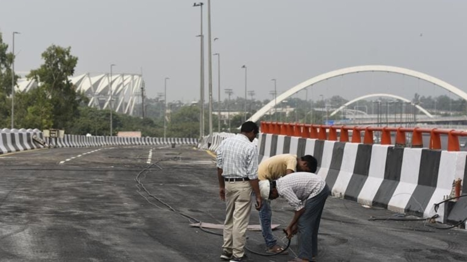 Key Barapullah extension faces land hurdle | Latest News Delhi