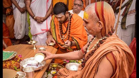 Gyanvapi ‘Shivling’: Court rejects seer’s plea for daily worship ...