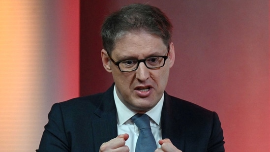 UK faces stagnation and recession risk, British body warns | World News