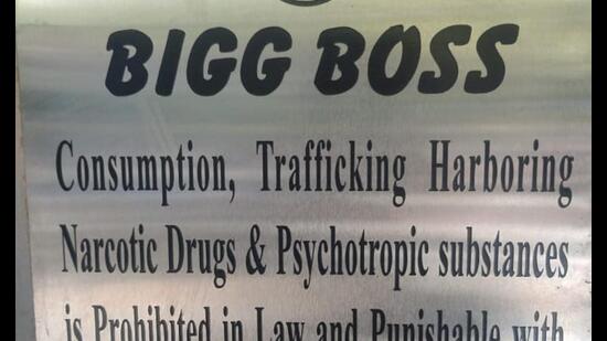 NCB puts up warning against drug abuse at Lucknow bars | Hindustan Times