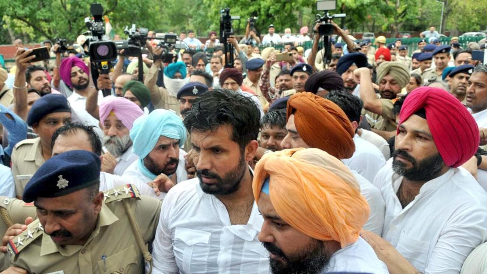 Congress continues stir across states | Latest News India - Hindustan Times