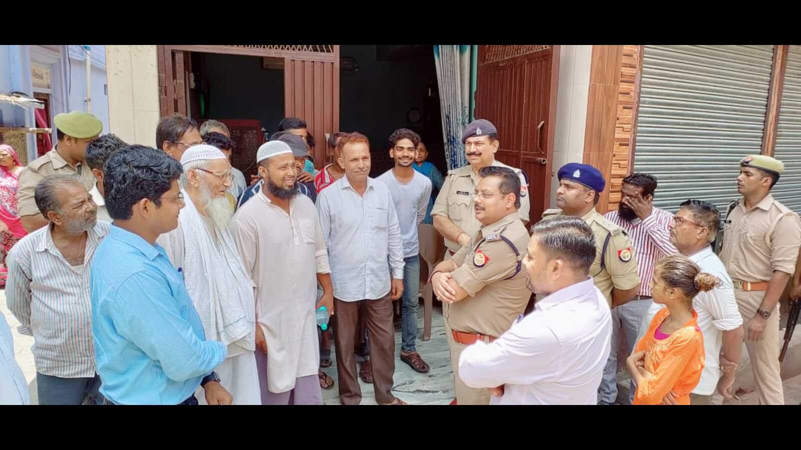 Tight vigil in Braj region for Friday prayers - Hindustan Times