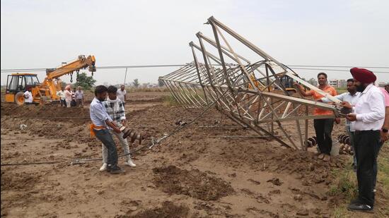 Tower collapse: 30 hours on, Zirakpur residents still powerless ...