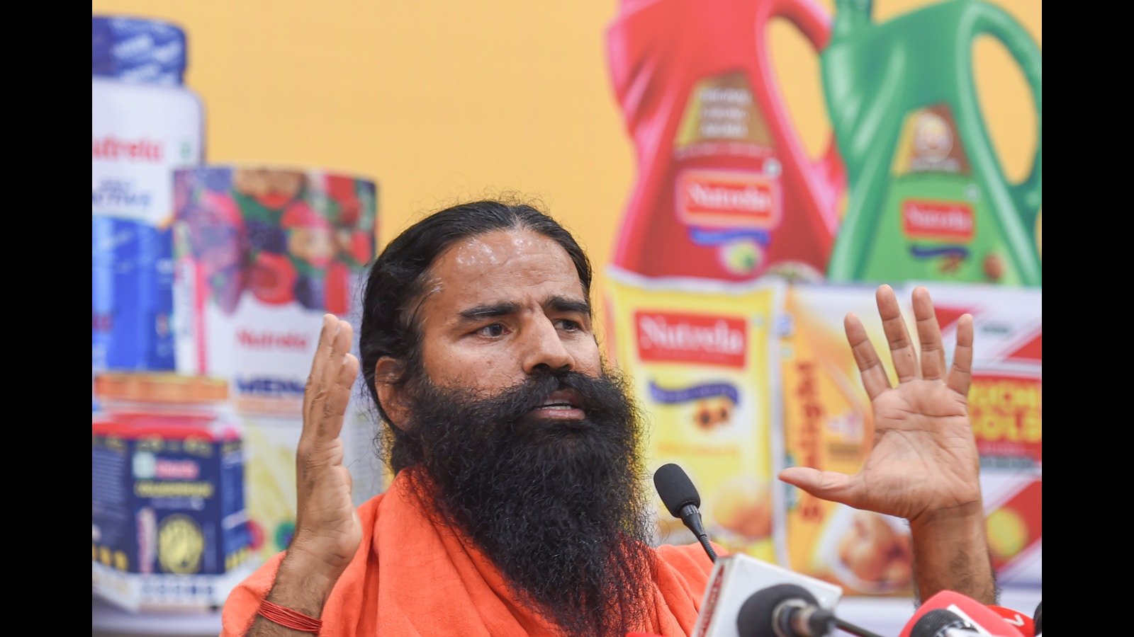 Ramdev leads dress rehearsal for Yoga Day | Hindustan Times