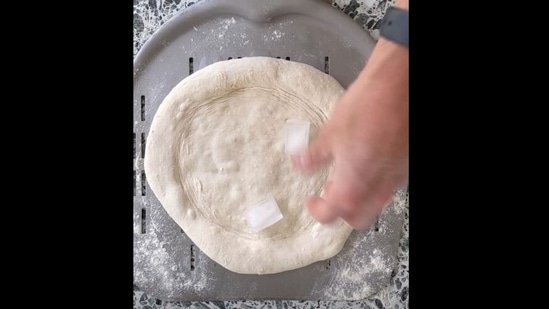 Ever heard of ice pizza? Well, it's real and you should watch this ...